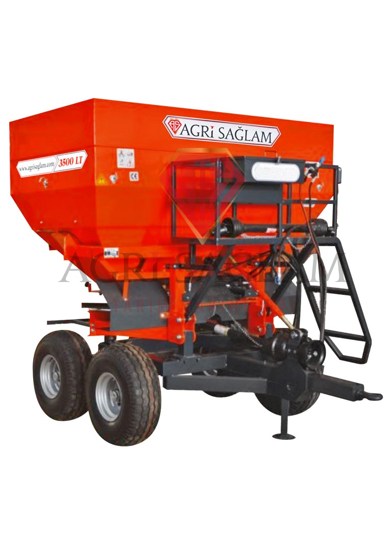 2500 LITER TOWED TYPE HORIZONTAL MIXER FERTILIZER SPREADER